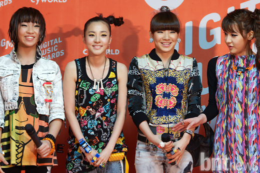 [포토] 2NE1의 즐거운 인터뷰 시간 | bnt뉴스
