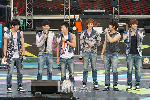 [포토] 2PM '즐거운 토크타임' | bnt뉴스