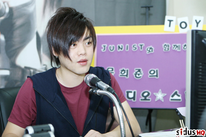 문희준, 인터넷 방송 1일 DJ "시간가는 줄 모르겠다" | bnt뉴스