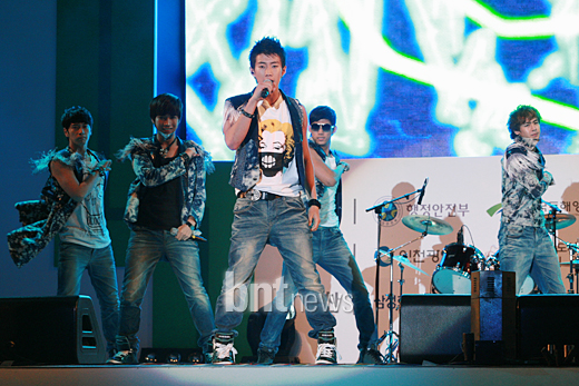 [포토] 2PM '환상적인 무대 퍼포먼스' | bnt뉴스