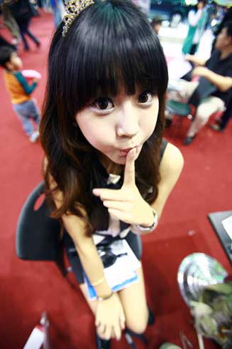 VJ 차유주, 전 남자친구는 유명가수 | bnt뉴스