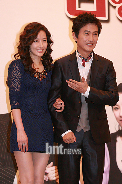 [bnt포토] 도지원-안내상 "제 마누라 입니다" | bnt뉴스