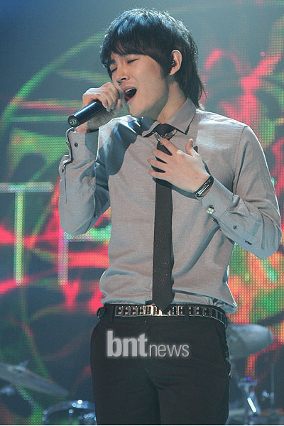 [bnt포토] 태양을 삼켜라 OST '운명'을 열창하는 트랙스 | bnt뉴스