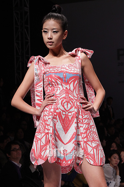 [bnt포토] 모델, 당차게 포즈 | bnt뉴스