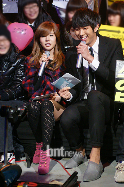 [bnt포토] 더엠의 MC를 맡은 써니와 임슬옹 | bnt뉴스