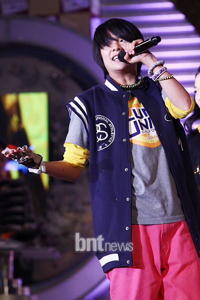 [bnt포토] f(x) 엠버 "황홀한 랩실력 들어보실래요?" | bnt뉴스