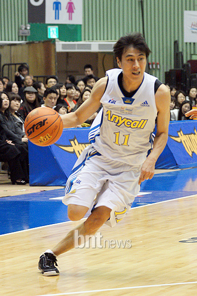 [bnt포토] 골밑을 향해 바람처럼 달려가는 이상민 | bnt뉴스