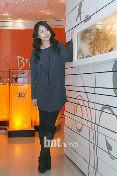 [bnt포토] 모델 조수아 'B2y제품 많이 사랑해주세요' | bnt뉴스