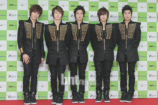 [포토] 포토타임을 갖고 있는 SS501 | bnt뉴스