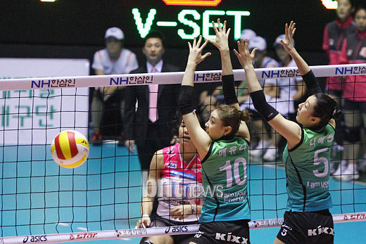 [포토] GS칼텍스 배유나 '막을 수 있었는데' | bnt뉴스