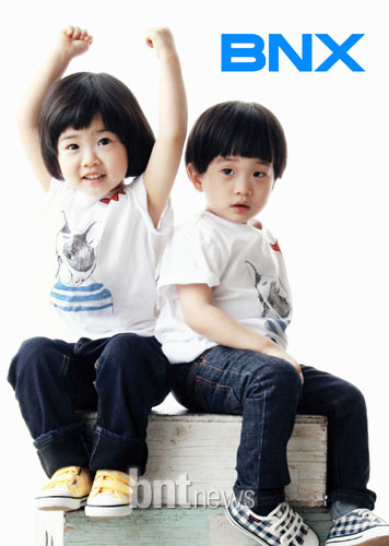 BNX의 ‘러블리 패밀리 티셔츠’ 제안 | bnt뉴스