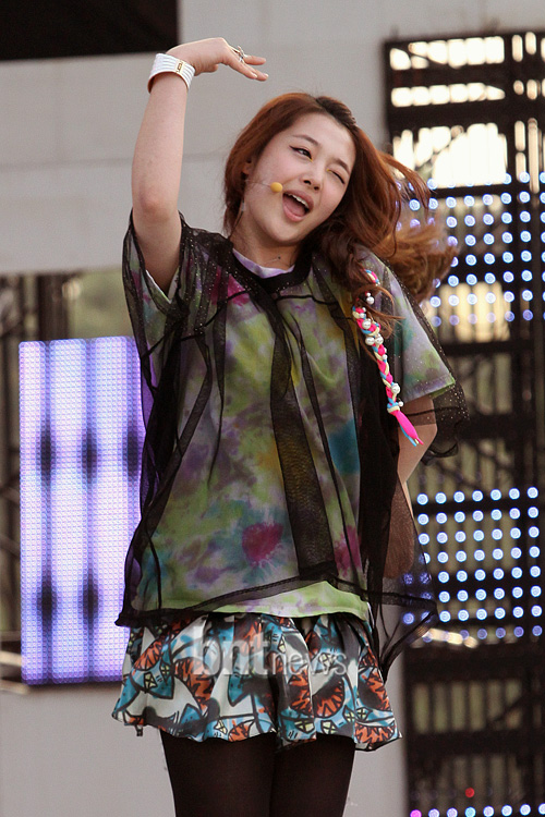 [포토] f(x) 설리 '깜찍한 윙크' | bnt뉴스