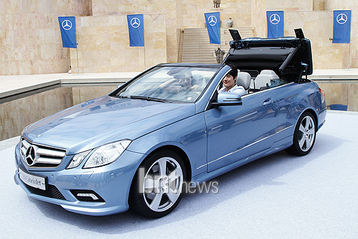 [포토] 벤츠의 최신기술이 적용된 '뉴 E 350 카브리올레' 소프트 탑 | bnt뉴스