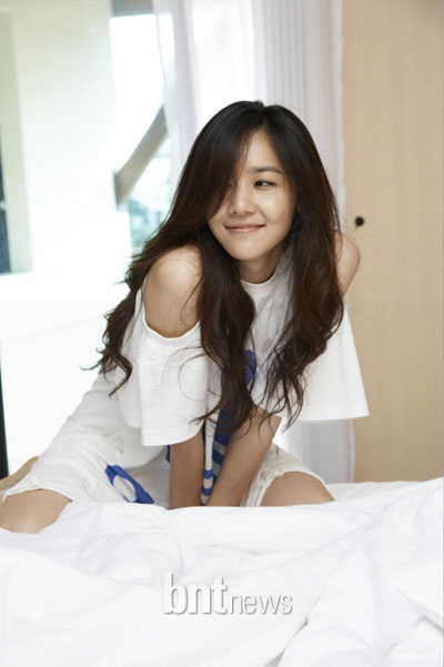 윤지민, MC몽 ‘죽을 만큼 아파서’ MV 애틋한 감성 연기 선보여 | bnt뉴스