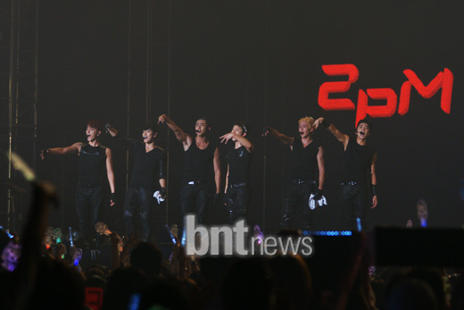 [포토] 2PM "안녕하세요 팬 여러분 2PM입니다~!" | bnt뉴스