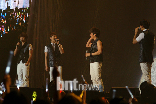 [포토] 2AM '2PM 콘서트 축하하러 왔네~'