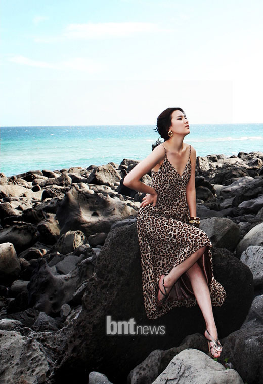 [2010 Summer Style] 해변가에 펼쳐지는 레오파드 원피스 | bnt뉴스