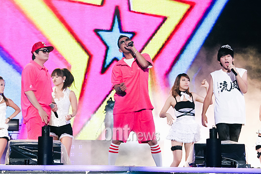 [포토] DJ DOC '신나게 놀준비 되셨죠?' | bnt뉴스