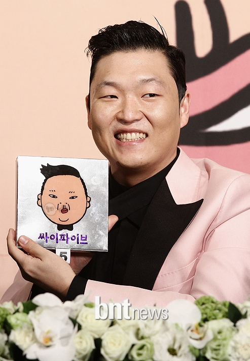 싸이 "걸그룹은 단순가수 아닌 신념" 폭탄발언 | bnt뉴스