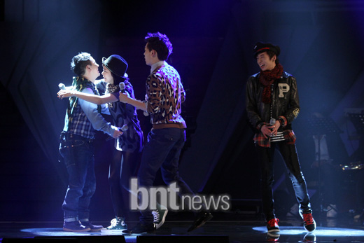 슈퍼스타K2 '방송에서는 볼 수없는 60초의 비밀?' | bnt뉴스