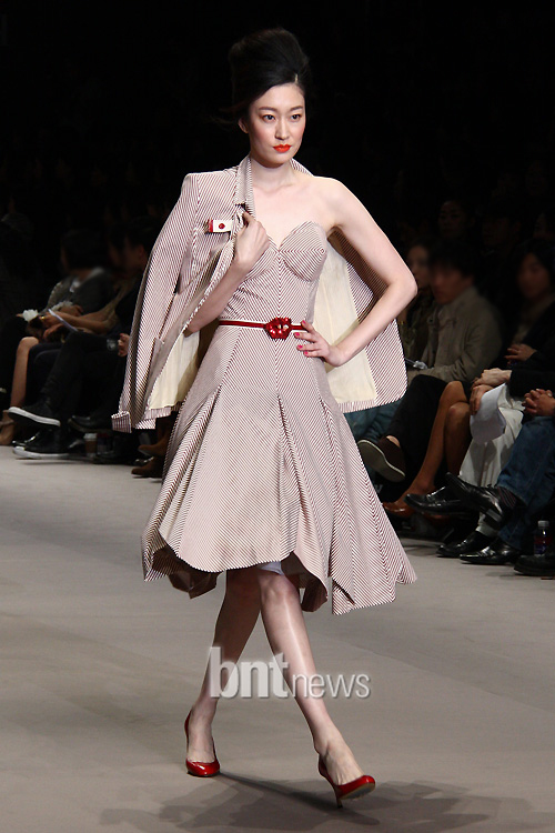 [포토] 지춘희 디자이너의 2011 S/S 패션 제안 | bnt뉴스