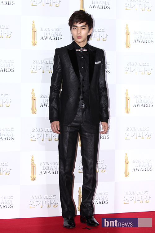 [포토] 2010 MBC 연기대상 '유승호, 어리지만 눈빛속에 묻어나는 진지함' | bnt뉴스