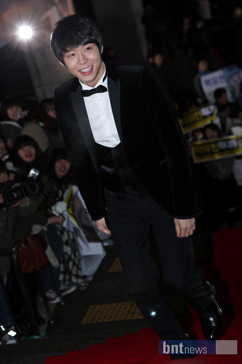 [포토] 2010 KBS 연기대상 박유천 '턱시도로 멋내봤어요~' | bnt뉴스