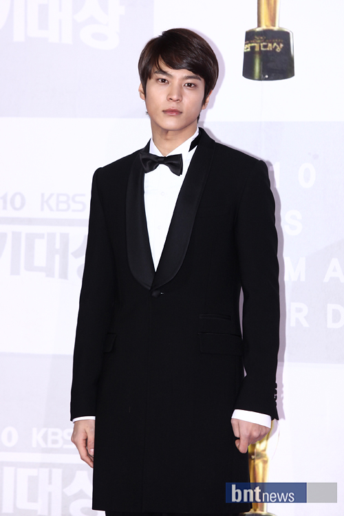 [포토] 2010 KBS 연기대상 '주원의 시크한 표정' | bnt뉴스