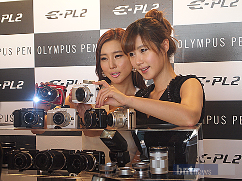 [포토] 올림푸스 "PEN E-PL2' 다양한 악세사리 출시 눈길~ | bnt뉴스