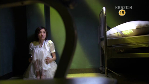 ‘화이트 크리스마스’ 이엘, ‘섬뜩 스토커’ 180˚ 변신 연기 호평! | bnt뉴스