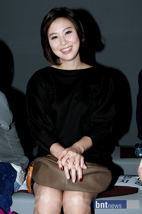 [포토] 김성경 '오랜만에 패션쇼 나들이 왔어요~' | bnt뉴스