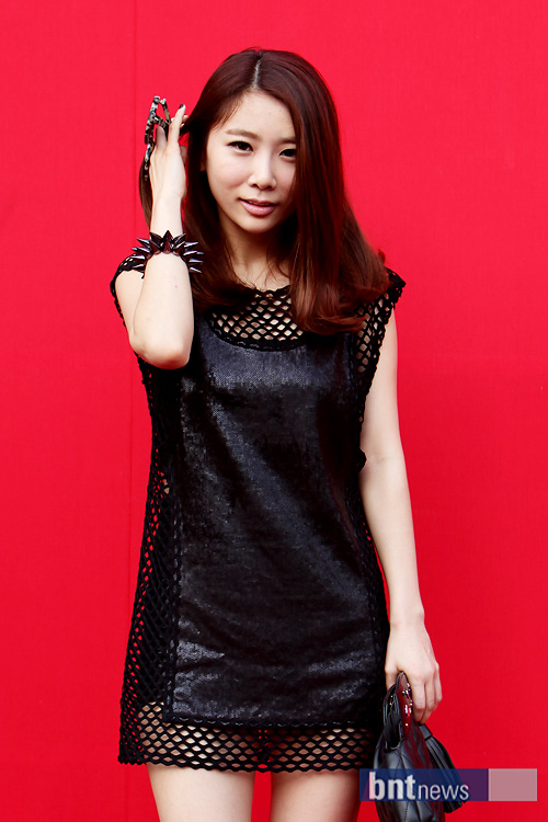 [포토] 제아 '락시크 엿보이는 패션 어떤가요~' | bnt뉴스