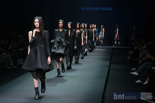 [포토] 2011/2012 F/W 서울패션위크를 마무리하는 문영희 패션쇼~ | bnt뉴스