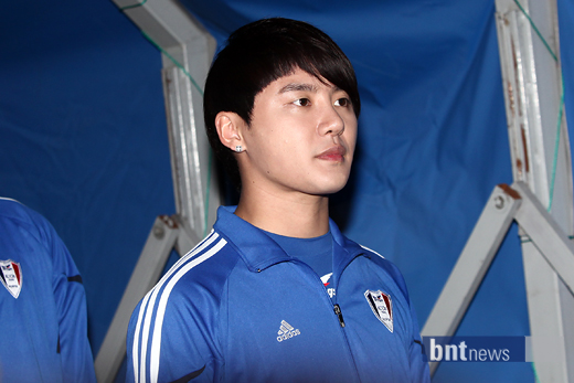 [포토] JYJ 김준수 '단장의 늠름한 눈빛' | bnt뉴스