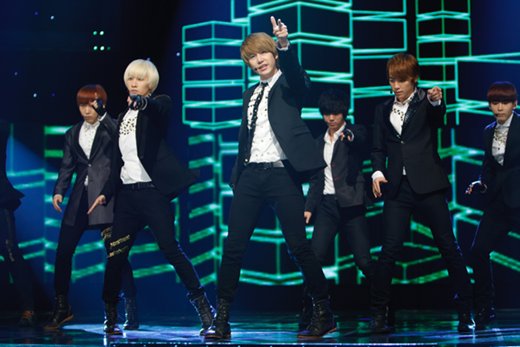 ‘MAMA’ 본격 라인업 슈퍼주니어, 미쓰에이 등 K-POP 주역들 출격! | bnt뉴스