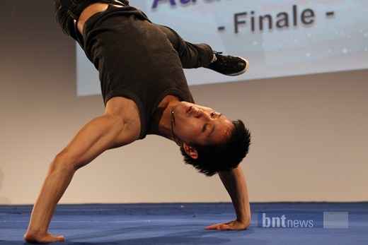 [포토] 'KBEE 2011' 비보이 환상적인 무대, 실력은 프로급! | bnt뉴스