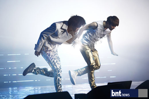 [포토] SM신인그룹 EXO '화려한 댄스' | bnt뉴스