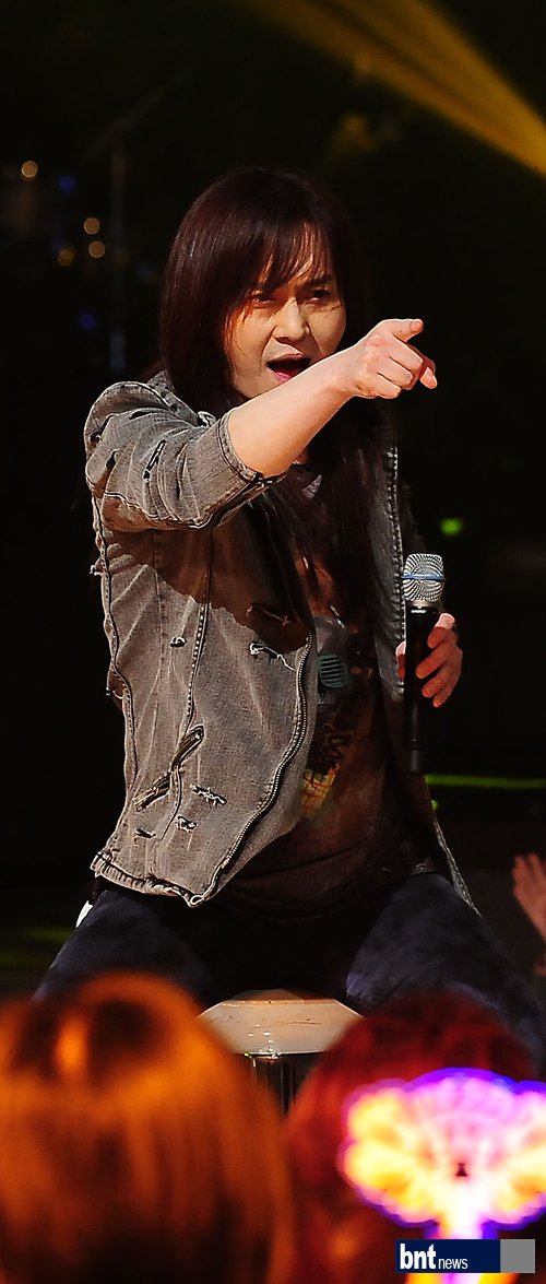 [bnt포토] 김경호 '제 사랑은 관객 여러분!' | bnt뉴스