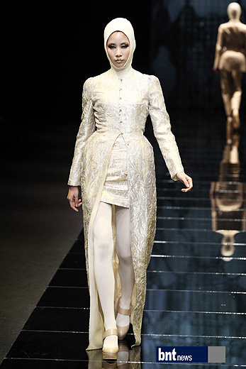 [bnt포토] 2012년 가을, 18세기 복식이 돌아오나? | bnt뉴스