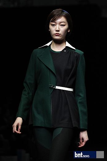 [bnt포토] 2012 F/W studio K 컬렉션 "세련미 철철!" | bnt뉴스