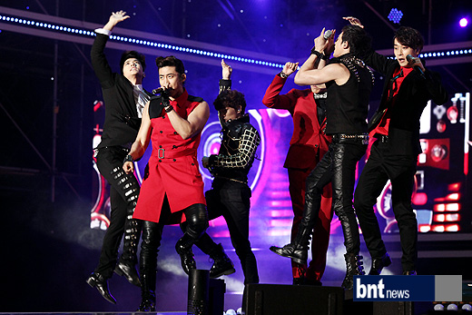 [bnt포토] '드림콘서트' 2PM, 다 같이 점프~ | bnt뉴스
