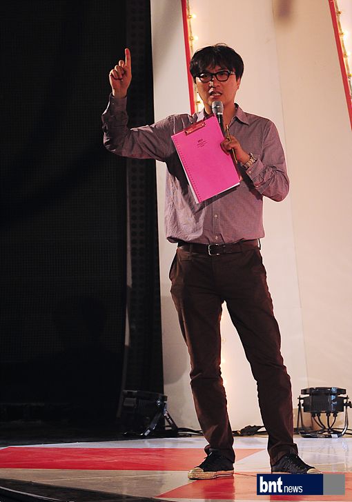 [bnt포토] '쇼챔피언' 박찬욱 PD "태티서 여러분?" | bnt뉴스