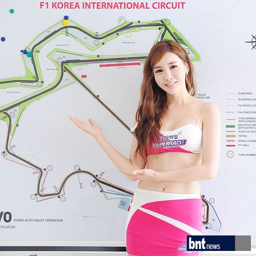 [bnt포토] 레이싱모델 최은하 '슈퍼레이스 오세요!' | bnt뉴스