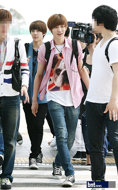 [bnt포토] EXO-K 찬열·세훈 'LA 공연 잘 하고 올께요~' | bnt뉴스