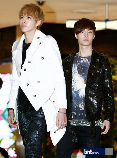 [bnt포토] EXO-M 크리스, 돋보이는 화이트 자켓 | bnt뉴스