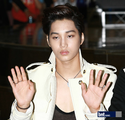 [bnt포토] EXO-K 카이, 팬사인회 시작도 전에 잠들겠네~ | bnt뉴스