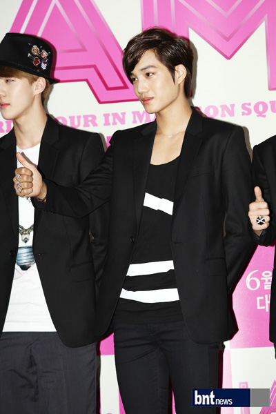 [bnt포토] EXO-K 카이, 옆에서 보아도 조각이네' | bnt뉴스