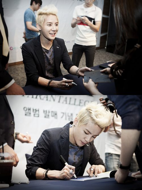 JYJ 김준수, 첫 솔로앨범 발매 기념 팬사인회 개최 | bnt뉴스