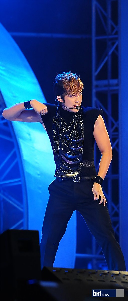 [bnt포토] 김형준 'SBS MTV 더쇼 나왔어요' | bnt뉴스