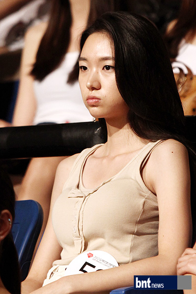 [bnt포토] '슈퍼모델 선발대회' 후보 김선임의 긴장한 표정 | bnt뉴스